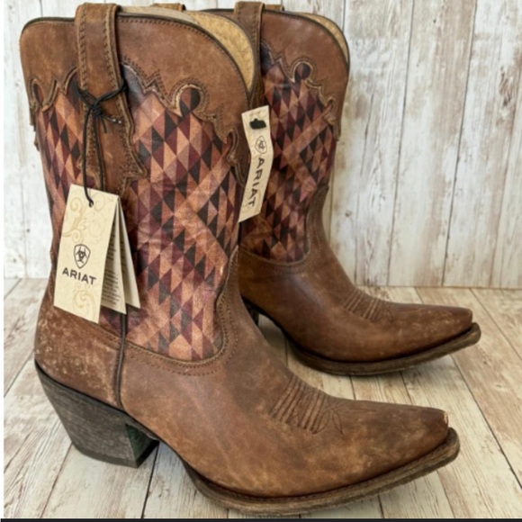 Ariat | Shoes | Ariat Gemma Southwestern Print Western Boot 85 ...